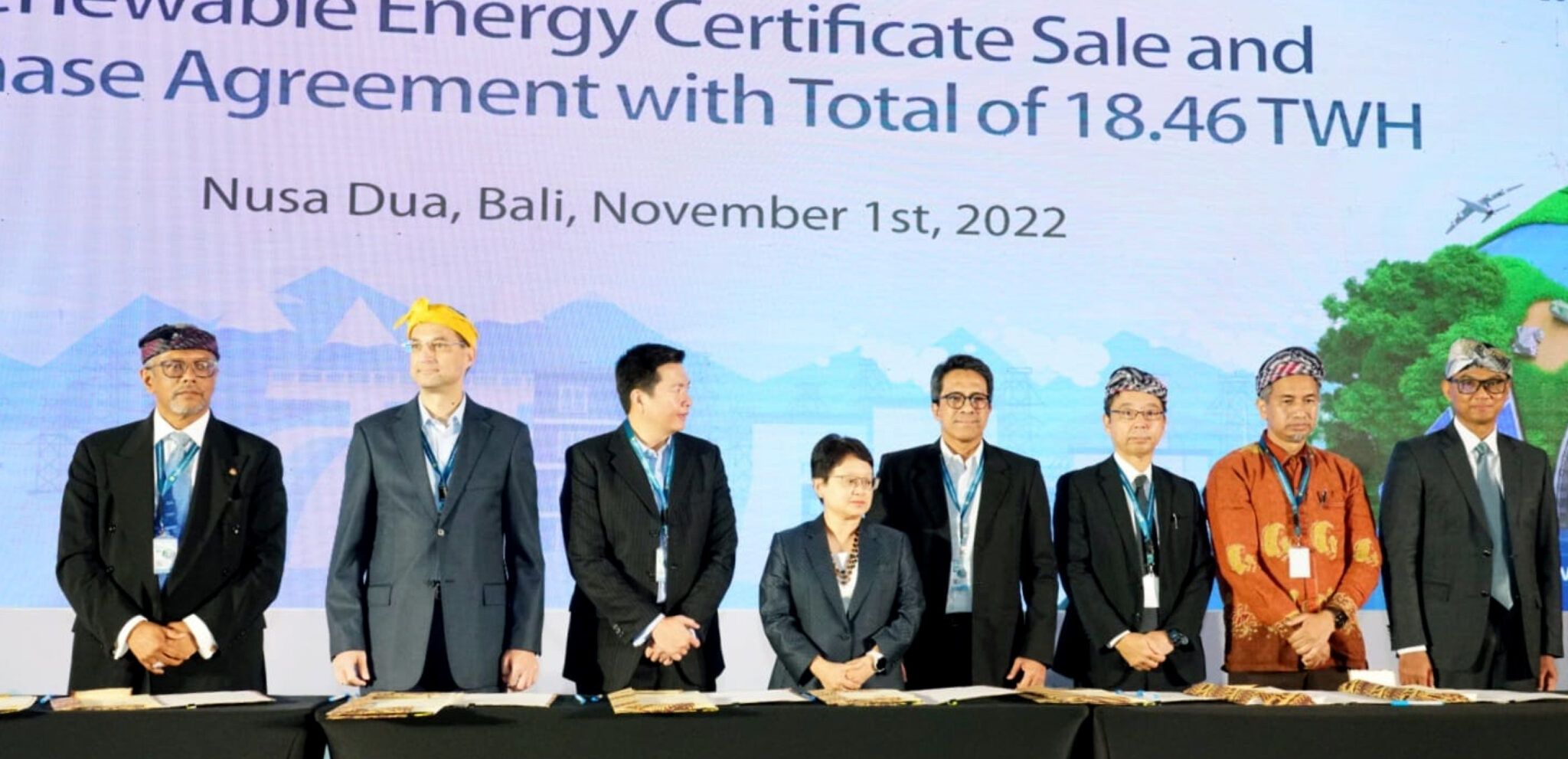 The Tujuh Bukit Gold Mine Uses National Electricity Companies Renewable ...