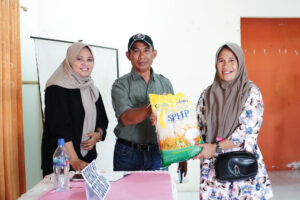 Pani Gold Project and Polda Gorontalo Holds Affordable Market for Local ...