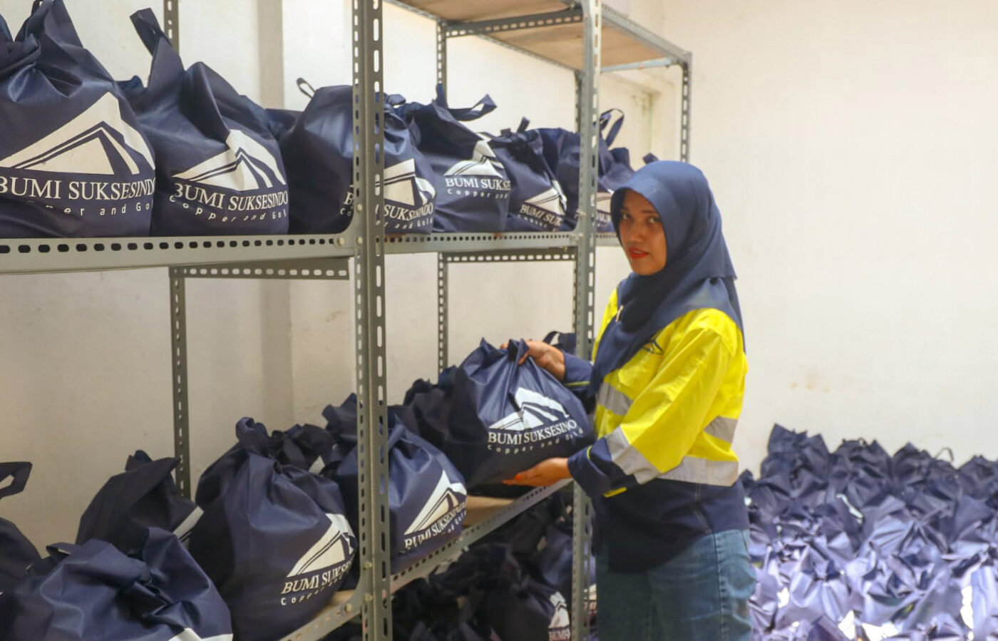 Merdeka Mining Servis – PT Merdeka Copper Gold Tbk